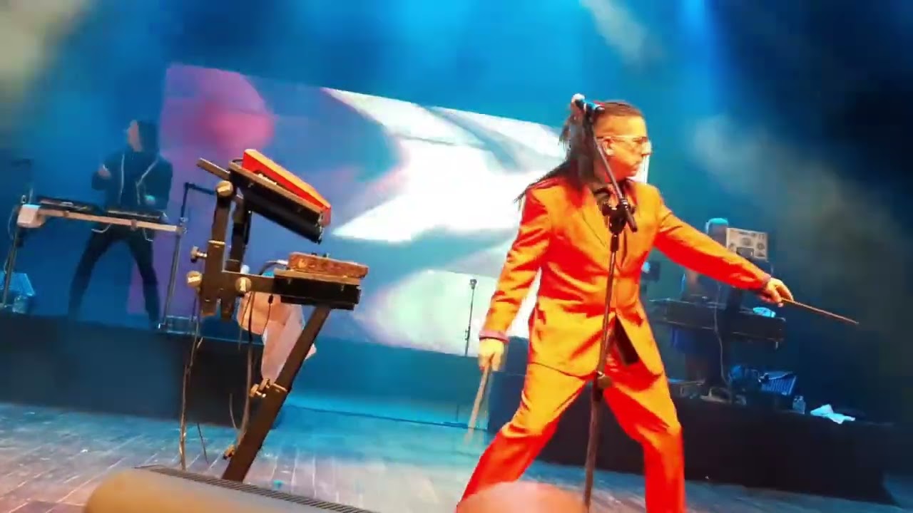 Information Society  -  Running - Remasterizado
