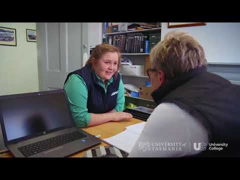 A new kind of professional: Associate Degree in Applied Business | University of Tasmania