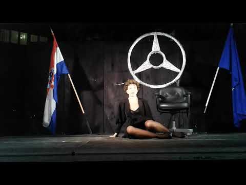 Ecija Ojdanić, Vla-Vla-Vlajland cabaret, kazalište Moruzgva, Omiš 16.08.👍amaterska snimka