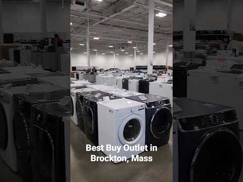 My first time at a #bestbuy Outlet Store in Brockton, Mass! Open Box & Store Display Discounts!