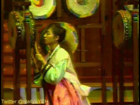 Yoon Eun Hye 윤은혜 Baby V O X 베이비복스 (Korean Drum Dance) in 2000