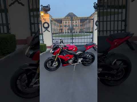 Guess the Location 🙏 BMW S1000R K47 K10 Red #bmw #bmws1000r #motorcycle