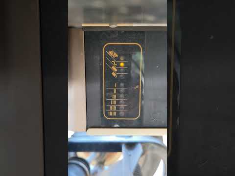 72v Delta-Q charger showing algorithm selection.