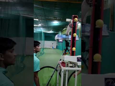 Ball Throwing Machine at Best Price in India