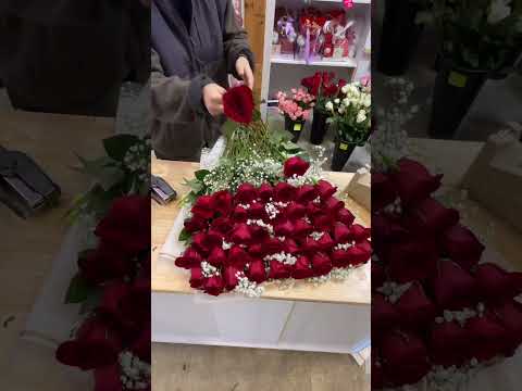 🌹🌹🌹50 Layed Down #roses #flowers #bouquet #flowerbouquet #bouquetoflove #usa #share #flowergift