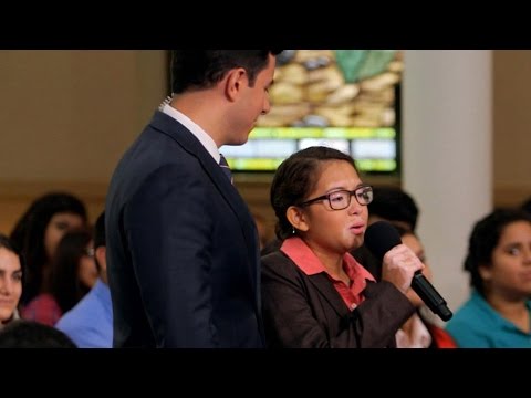 Pope Francis Asks Chicago Teen to Sing for Him: Part 1 | Moderated by David Muir | ABC News