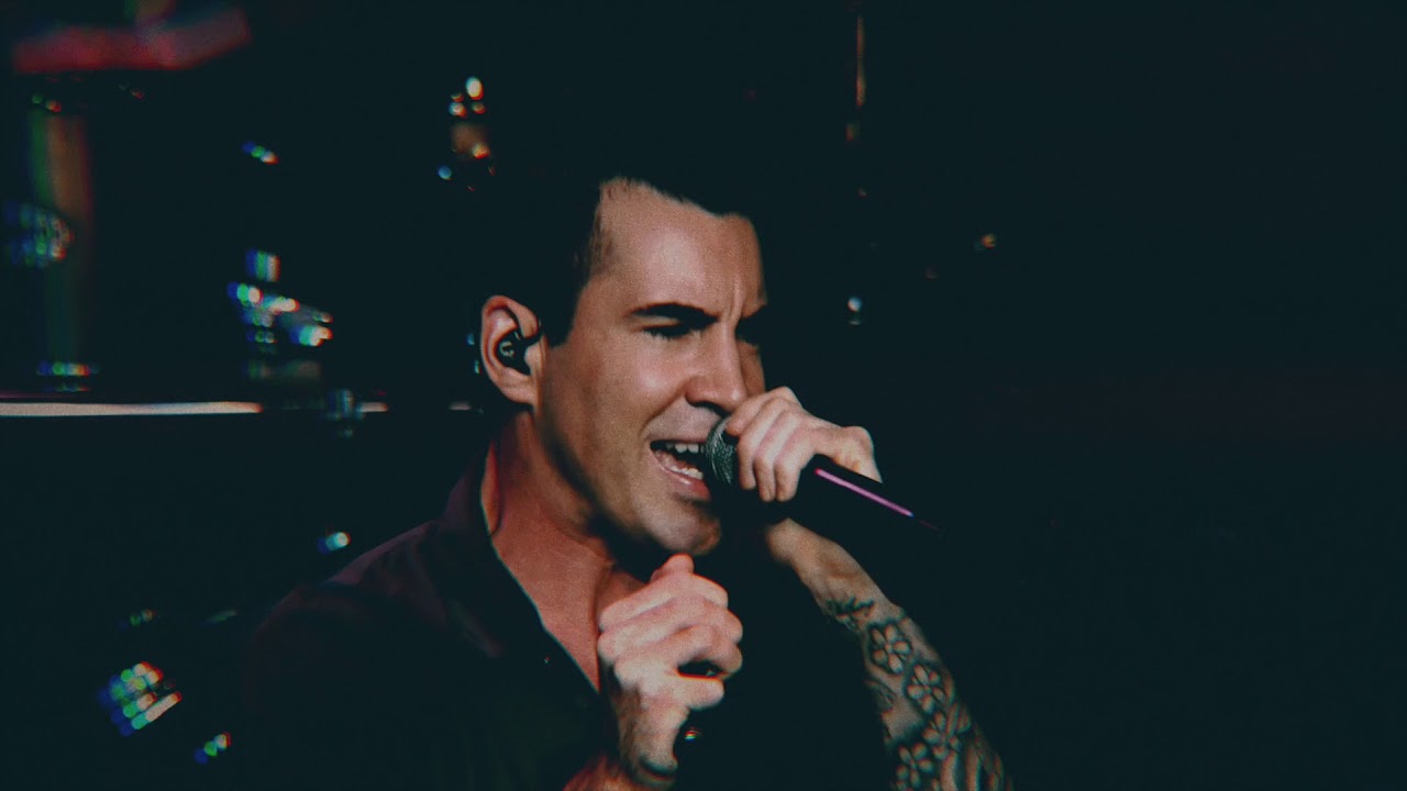 THEORY - Straight Jacket [LIVE VIDEO]