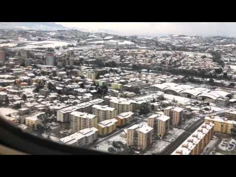 Landing in Pescara with the snow - ATTERRAGGIO A PESCARA CON LA NEVE