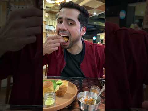 Trying Croissant Wala Keema And Cooker Wale Rajma Chawal | Fancy Food in Delhi #shorts