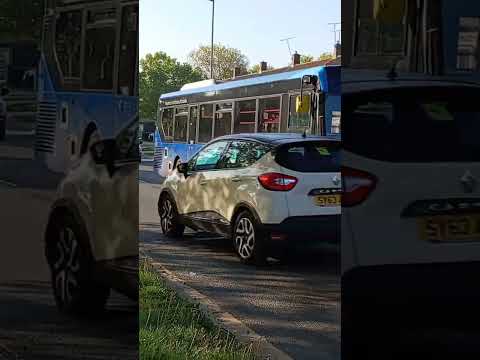 67192 passes on B3 to Basildon bus station!