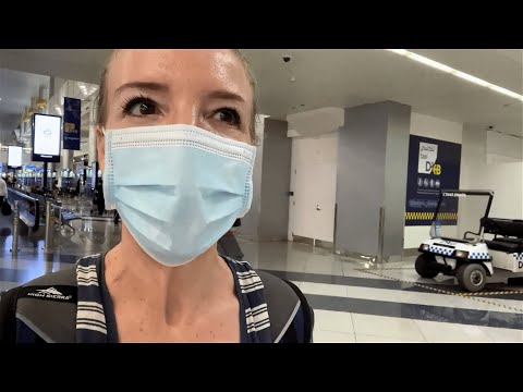 WHAT DO YOU SEE AT DUBAI INTERNATIONAL AIRPORT//EXPLORING DUBAI DXB INTERNATIONAL AIRPORT//TRANSIT//