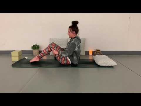Trauma Sensitive Yoga Poses – Beginner Seated Postures | peejaytheyogi