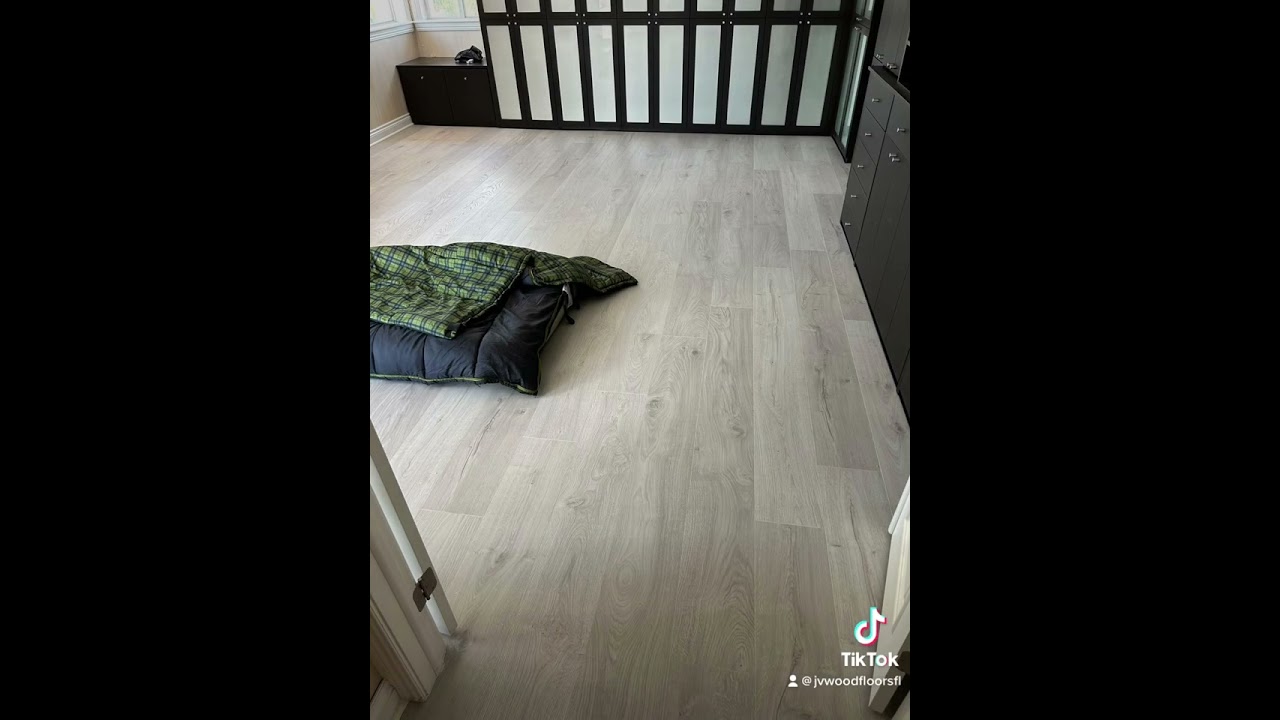 Unleash Modern Elegance: Discover the Beauty of Luxury Vinyl Floors for Your Home!