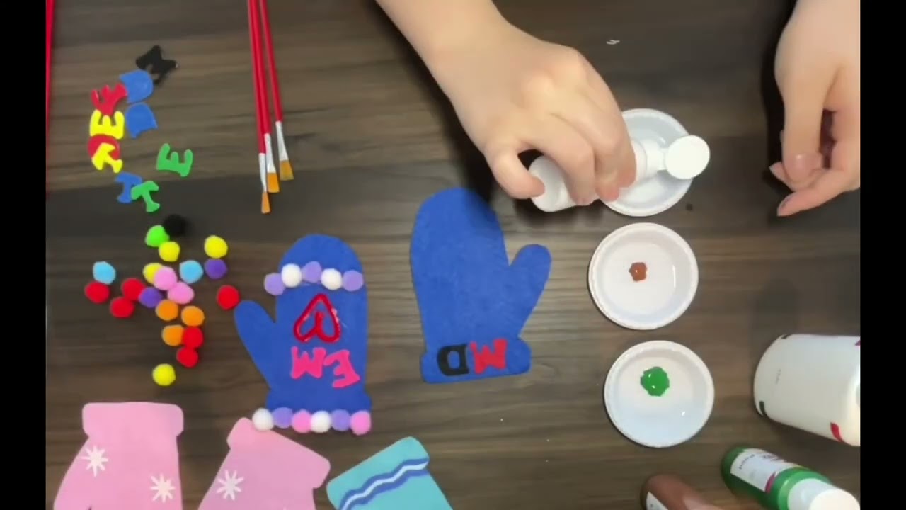 DIY Felt Mittens with Printable Template - Winter Craft Activity
