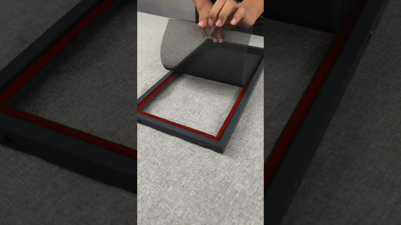 Extremely narrow double-framed screens, easy to remove and easy to use