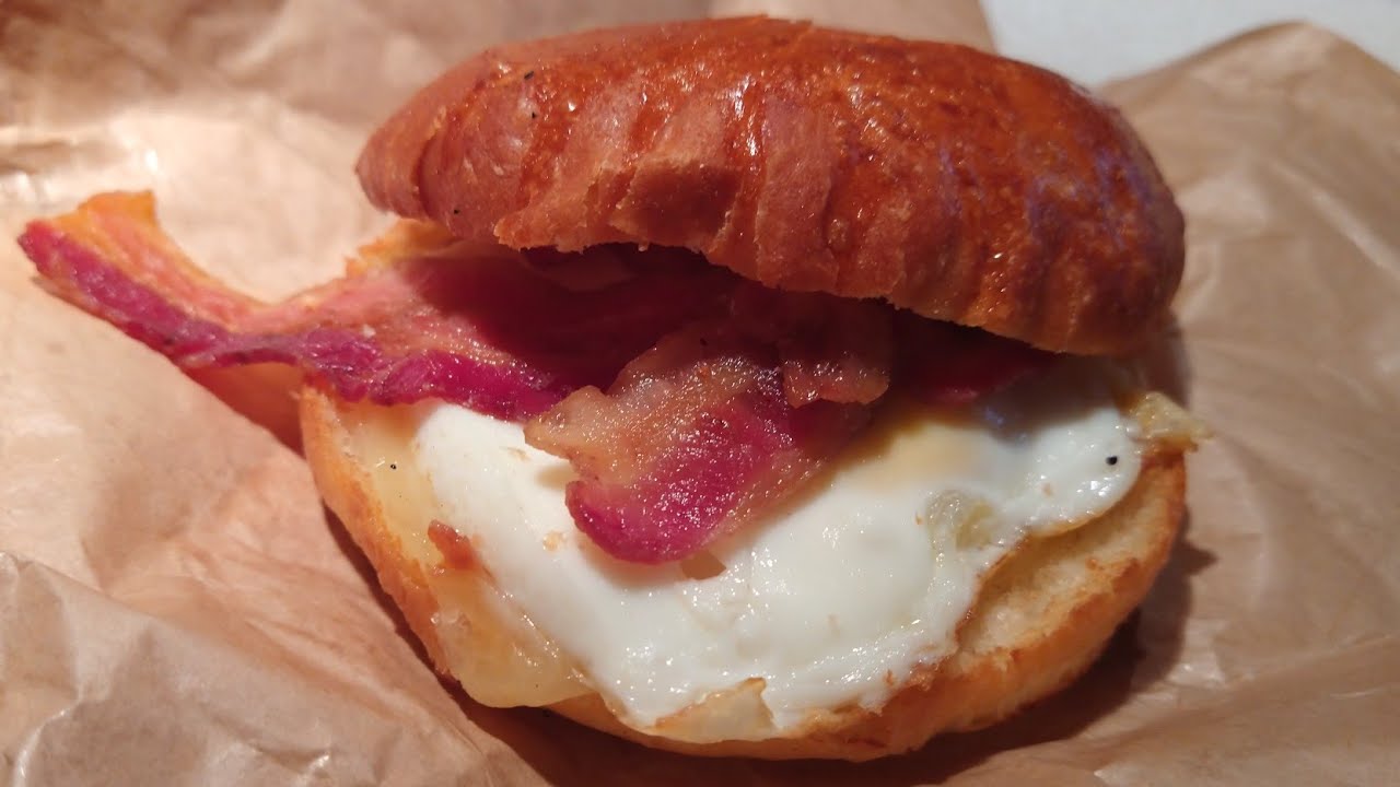 Panera Bread: Bacon, Scrambled Egg & Cheese on Brioche Review