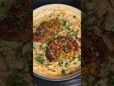 Creamy chicken fettuccine alfredo | Must try dinner recipe #alfredo #dinnerideas