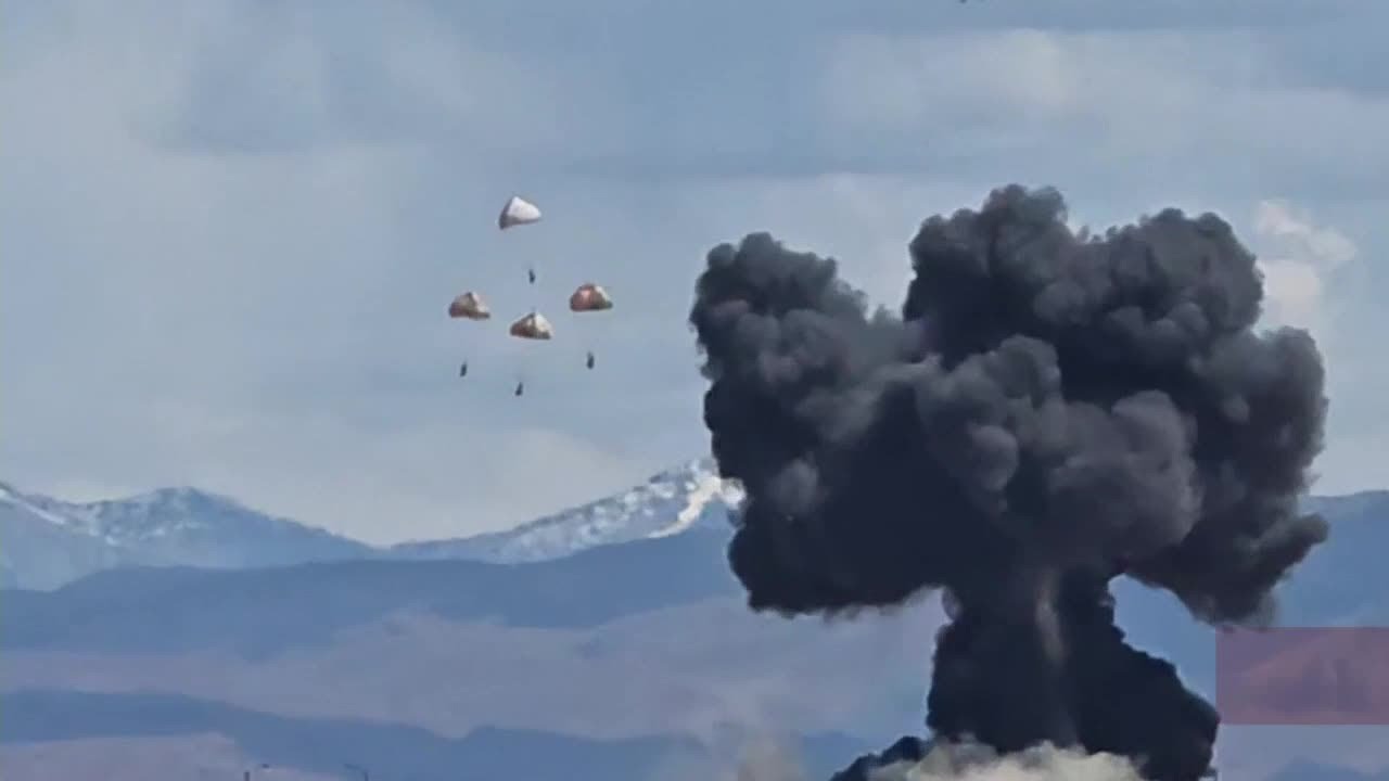 Two navy jets collide during Mountain Home's Gunfighter Skies Air Show