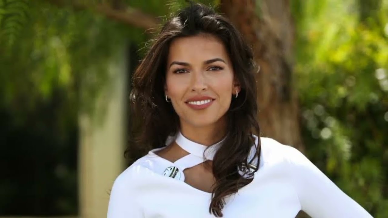 Sofia Pernas Lifestyle 2025 | Husband, Kids, Mansion, Cars & Net Worth