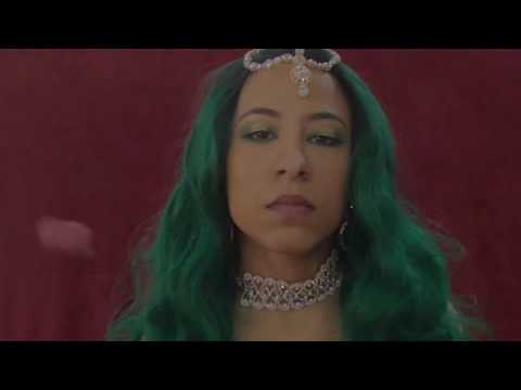 Lizzy Ashliegh releases a music video for her “Feel” single