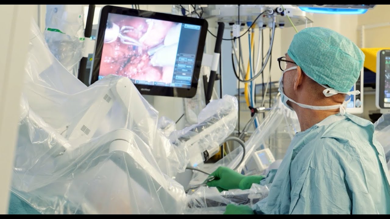 World’s First Baby Born By A Transplanted Uterus That Was Implanted By ...