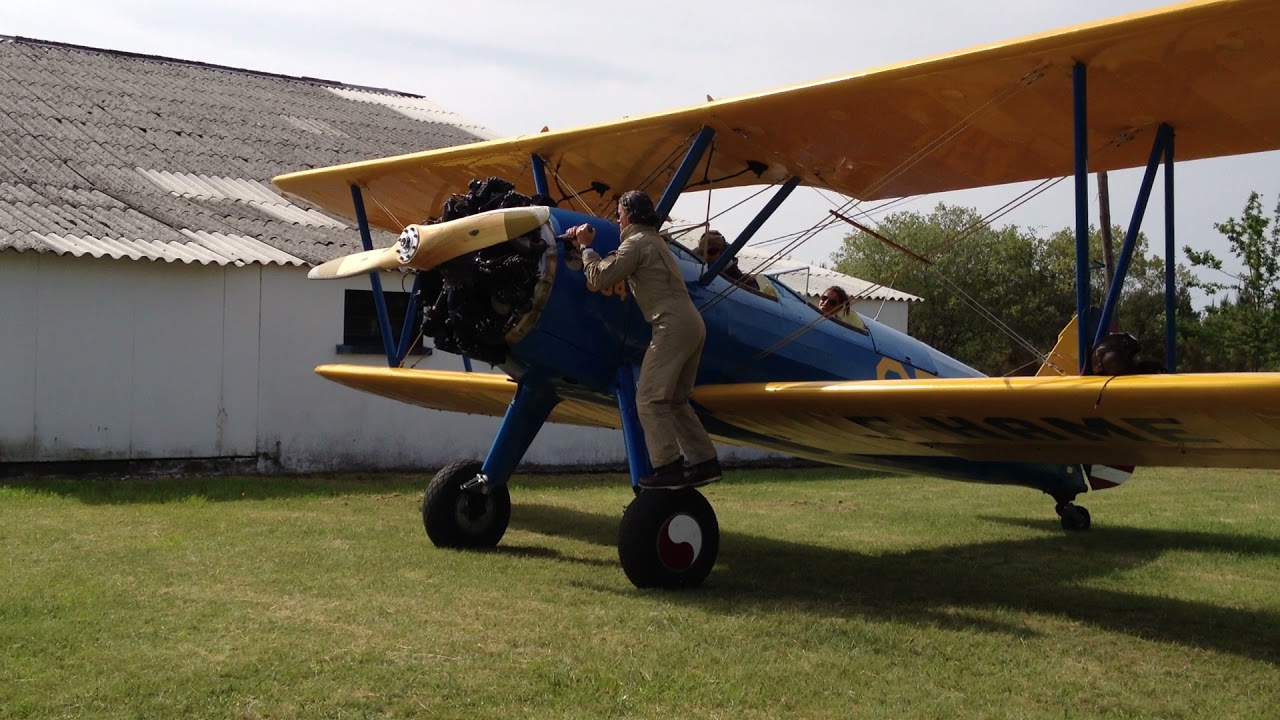 Boeing Stearman PT-17 Engine Startup (Inertia Starter)
