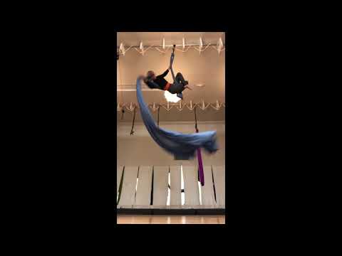 Big Russian Splits – Aerial Arts Anthology