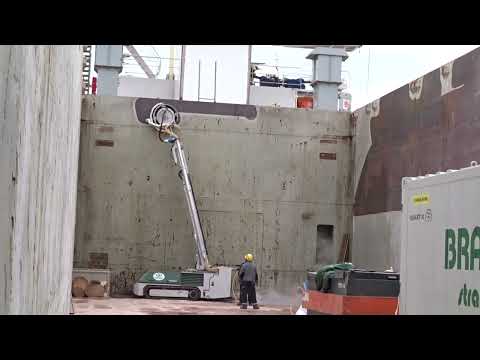 DockMate in Action | 3000 Bar UHP Hydroblasting at Shipyard Height
