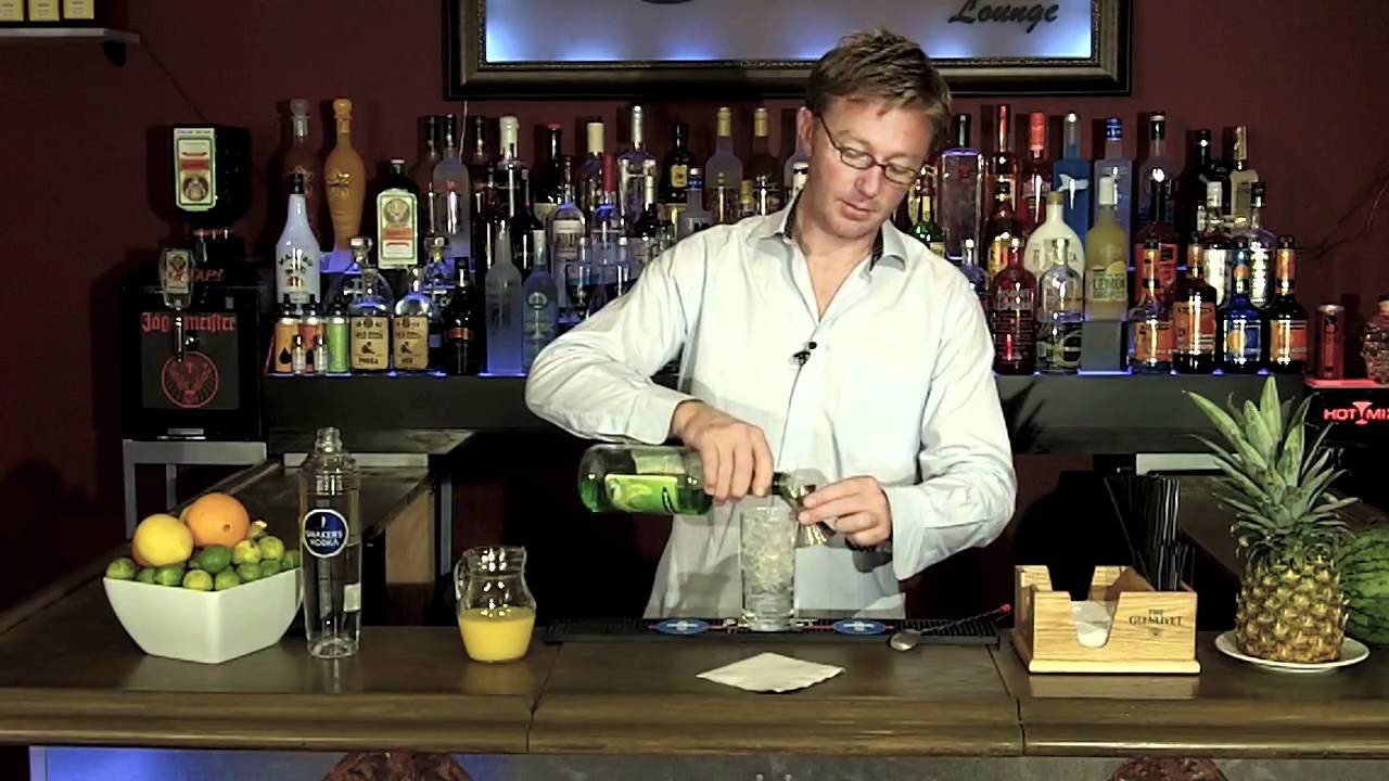 🍊 How to Make a Melon Ball Cocktail – The One Minute Bartender 🍊
