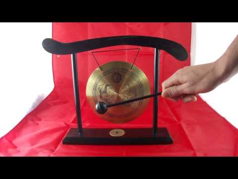 LARGE CHINESE DINNER & DECORATIVE DRAGON GONG WITH STAND & HAMMER