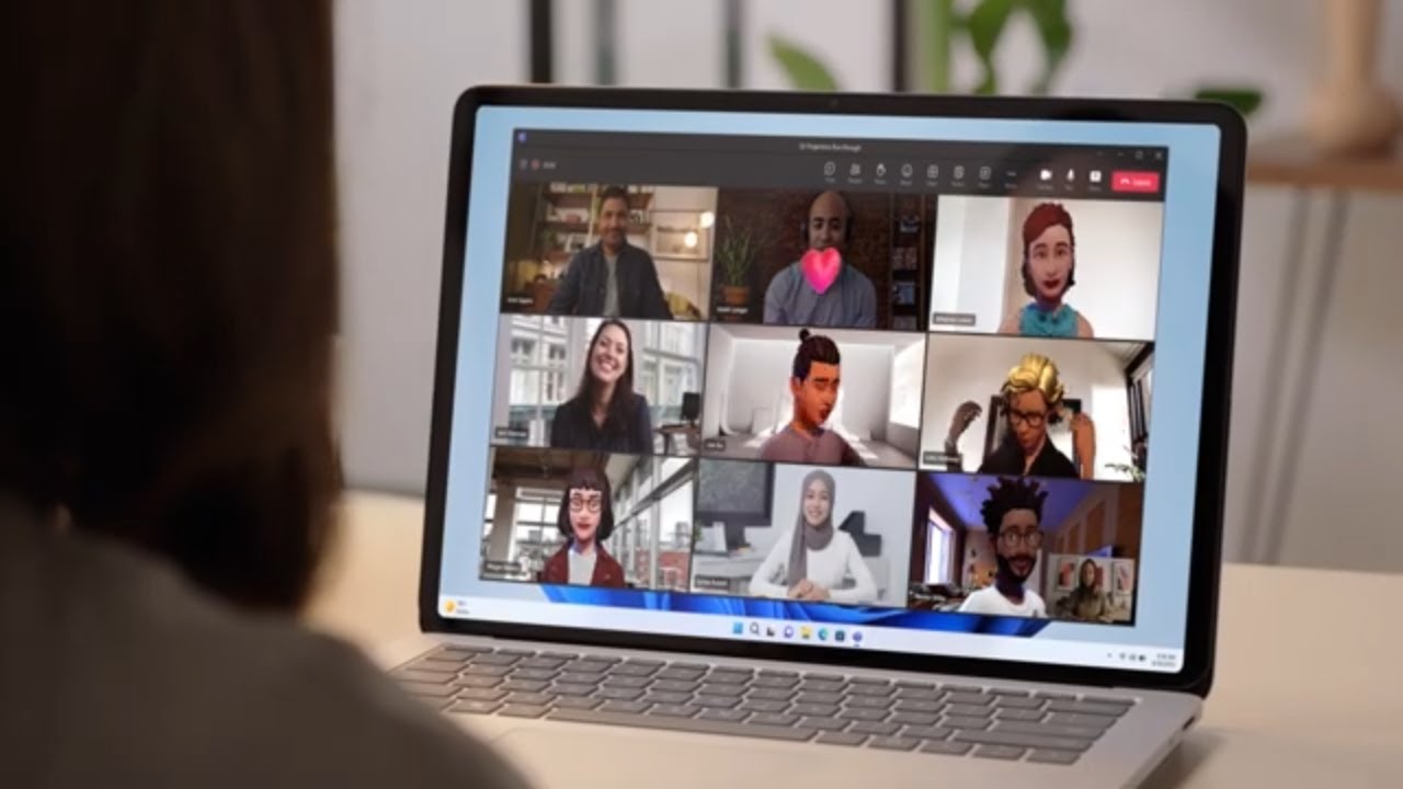 Optimize Collaboration with Microsoft Mesh: A Modern Workplac...