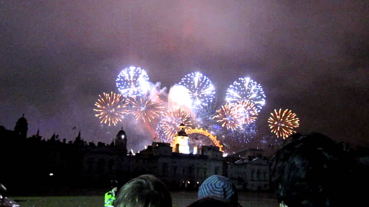 New Years Eve 2011 - 2012 London Fireworks HD