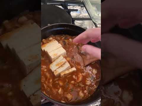 Kimchi Jjigae aka jigglewiddit #kimchistew #maangchi #kimchijjigae #kimchi #cooking #food #funk