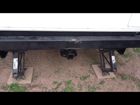 Curt 13703 Class III Receiver Hitch