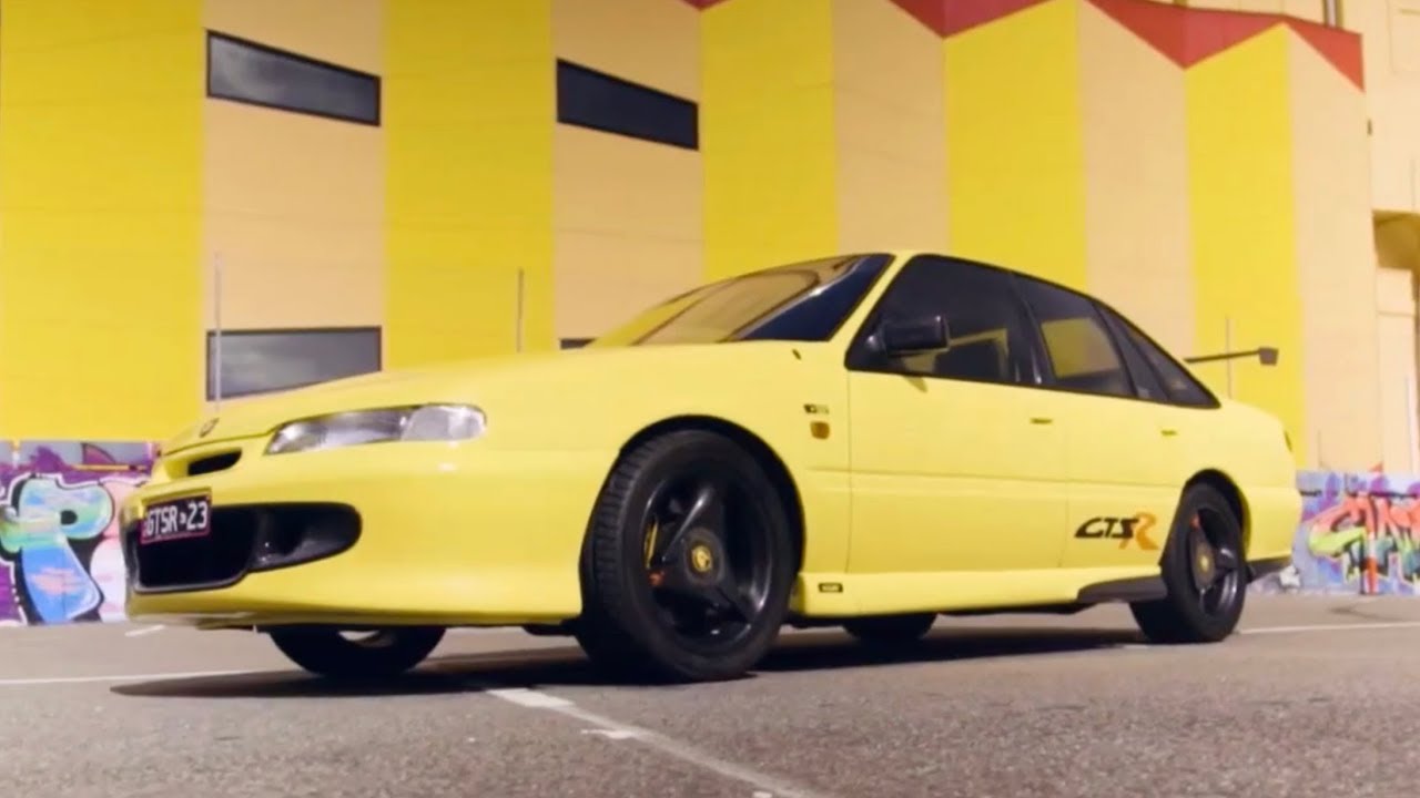 VR VS Holden Commodore - Shannons Club TV - Episode 108