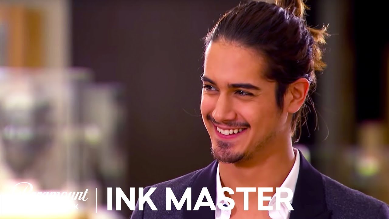 'Decorating Egyptian Sarcophagus' Flash Challenge Part I | Master vs. Apprentice (Season 6)