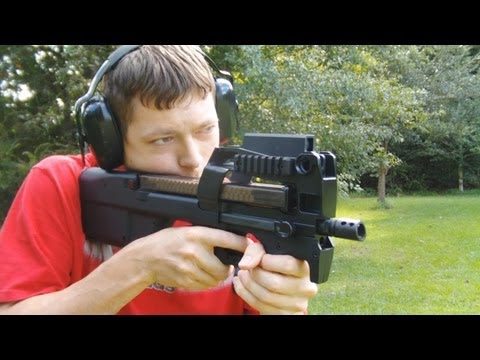 FN P90