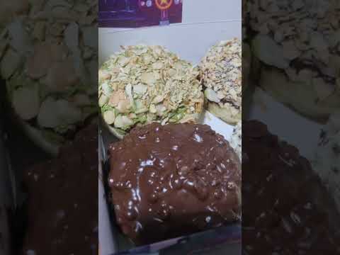 Pan de Manila donut is a new favorite #donuts #foodtrippin #philippines #food #desserts #dessert