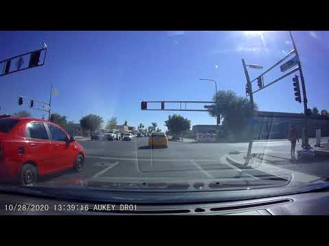 Taxi decides to go through red light, Chandler, AZ Dashcam