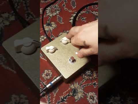 Mosrite Fuzzrite clone bronze hammertone fuzz pedal Fuzz Rite | Reverb