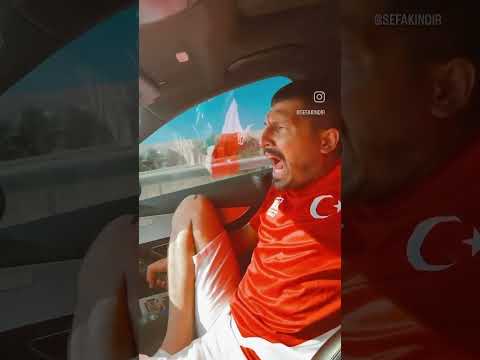 Mami Sefa’ya Şaka Yapıyor