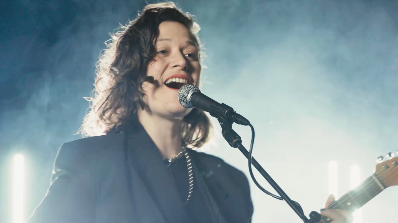 Billie Bird – Électrique - Radio Vostok