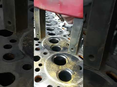 Crack testing a 1HZ cylinder head