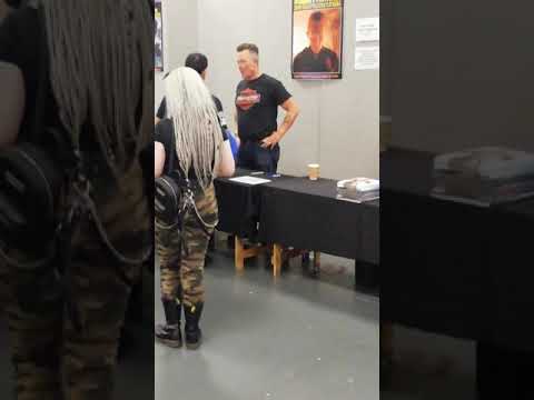 Robert Patrick hi it's fans in London Comic Con. #ROBERTPATRICK #T1000 #TERMINATOR