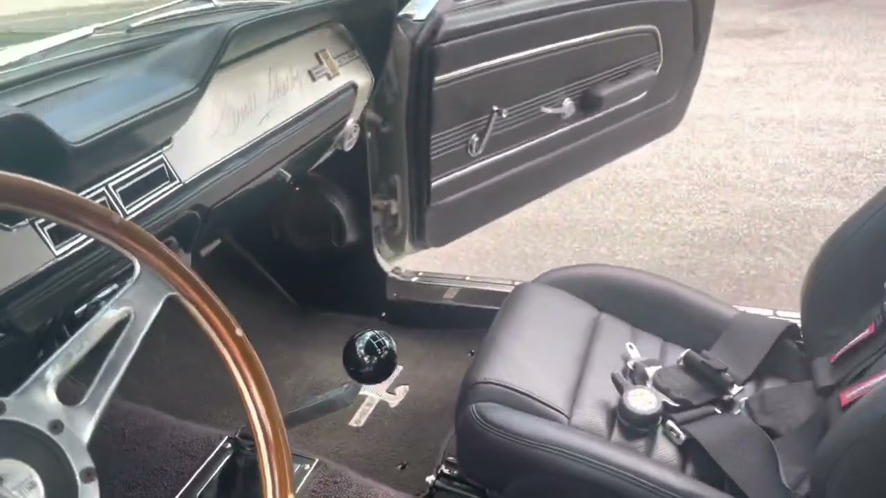 1967 GT500 Interior