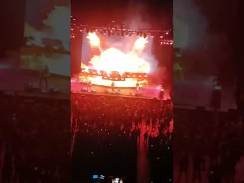 Staind performing the song " It's been a while " live in Nashvile 4/27/25. #bestconcert