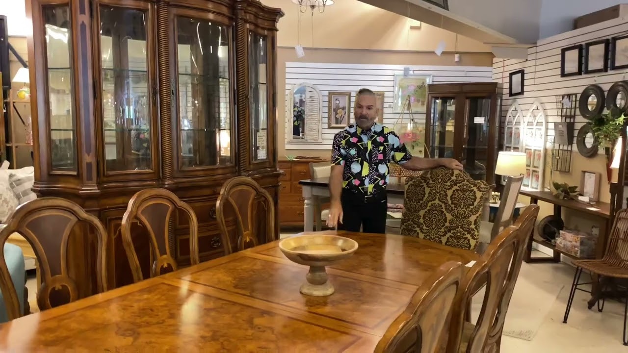 Fabulous Drexel Heritage Dining Set!