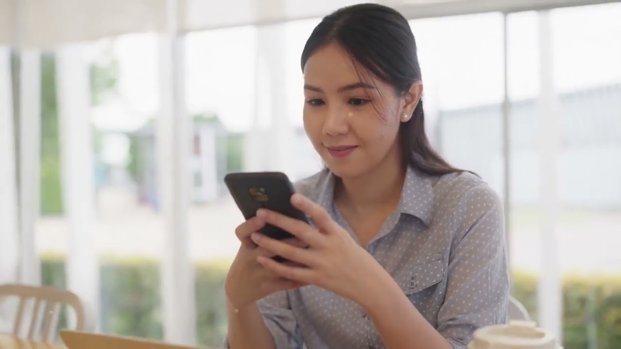 Unlock the Power of E-Commerce Chatbots: Use Cases & Case Study