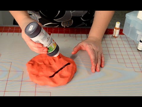 How to Color Fondant & Gum Paste Using Gel Food Coloring