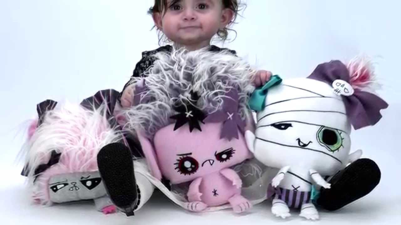 Meet the FOUR NEW Vamplets!